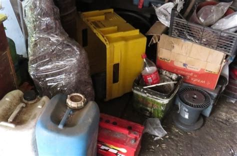 Задържаха петима крали горива от камиони край Русе Снимки