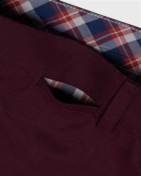 Pantalón Casual Chino Color Guinda