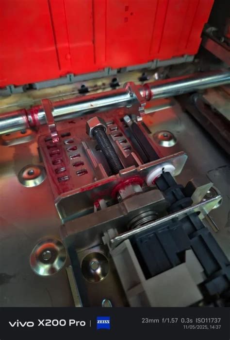 Schneider Circuit Breaker Spare Parts 800a To 6300a At Best Price In