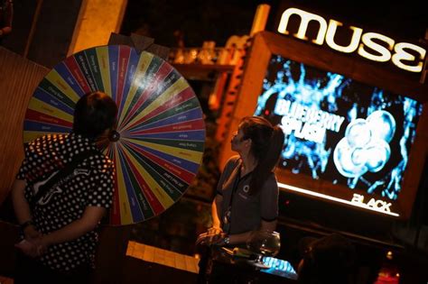 ผลงาน Ts Lightandsound จำหน่าย ติดตั้ง ซ่อม ให้เช่า อุปกรณ์แสงสีเสียง ด้วยทีมงานคุณภาพ ในราคา