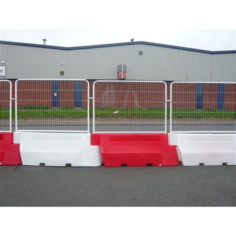Novus Water Filled Barrier