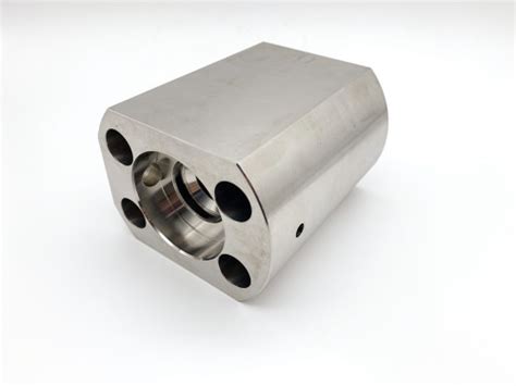 워터젯 절단기 강화 펌프 부품 엔드 벨 의 고품질 워터젯 절단기 강화 펌프 부품 엔드 벨