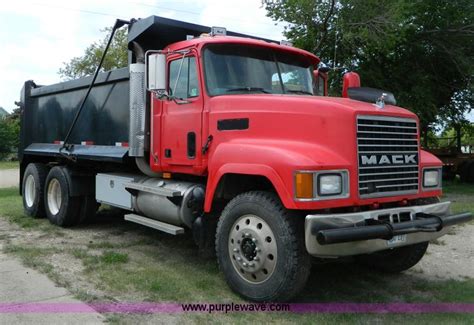 1999 Mack Ch613 Dump Truck In Bunker Hill Ks Item B3677 Sold
