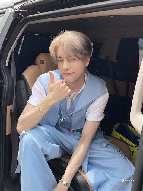 Enhypen Weverse On Twitter 15 41 Enhypen Members Enhypen Enhypen 엔하이픈 Jake 제이크