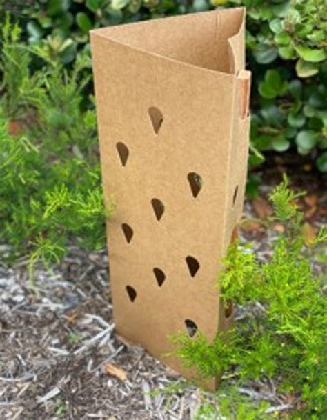 Greenguard Maxi Triangular Enviro Tree Guard The Garden Superstore