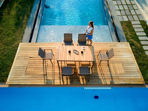 Dorca Chair Fig And Cherry