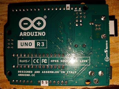 Arduino Uno R3s Built In Led Slowly Turns On When Pin 12 Is On High Uno R3 Arduino Forum