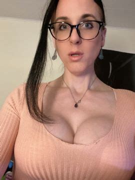 Lisa Brambles Boobpedia Encyclopedia Of Big Boobs
