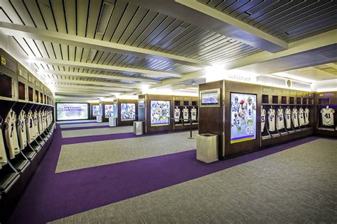 A Look Inside Lsus Tiger Stadium Locker Rooms Baton Rouge Business