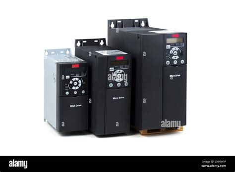 A Group Of Three Different Sizes And Capacities New Universal Inverter