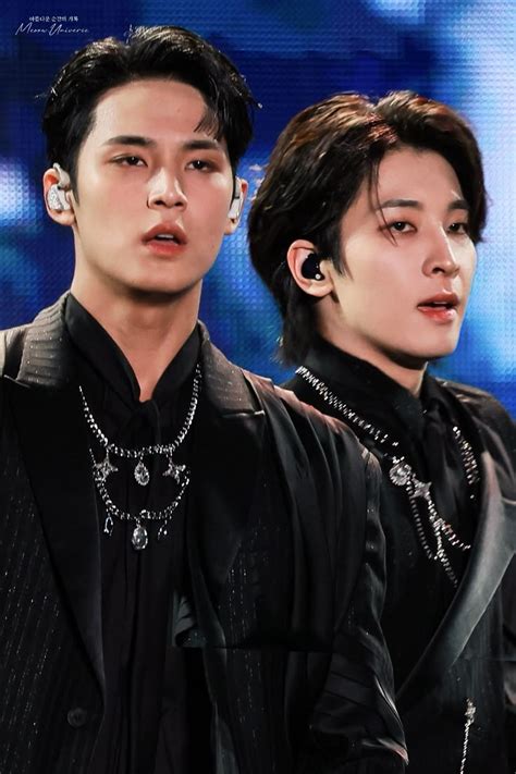 Wonwoo And Mingyu Dezessete Won Woo Sorriso Lindo