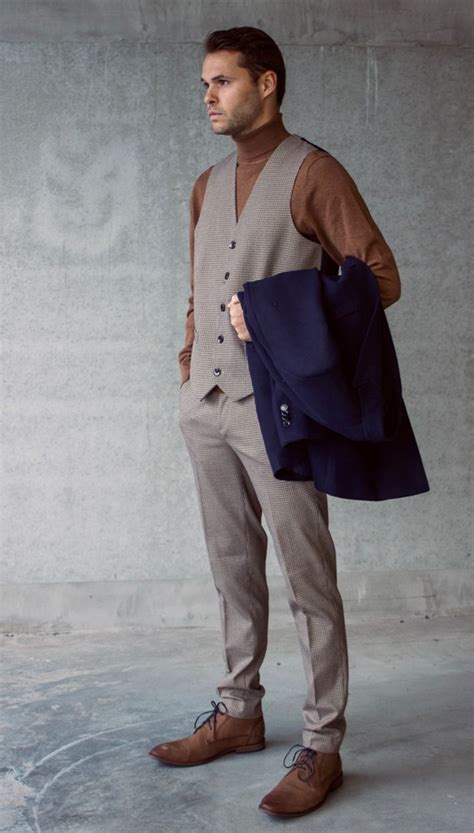 Aram G Network Model Agency