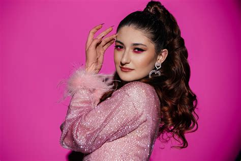 Rosettacavalli Young Women 18 Years Old