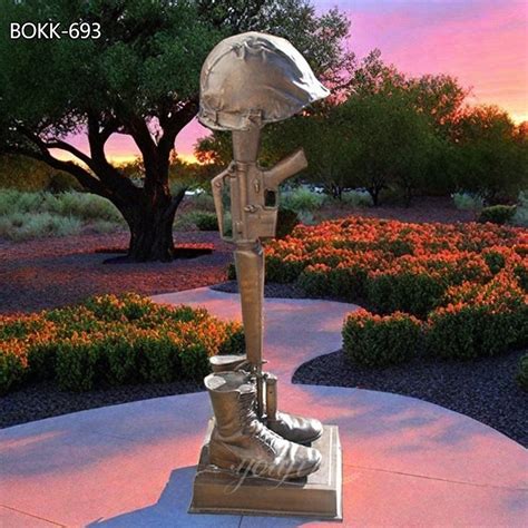 Fallen Soldier Memorial Statue With Helmet Rifle Boots