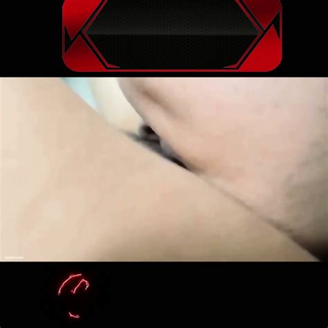 Lagi Pasang Tatto Di Memek Cewek Berujung Kena Ewe Eporner