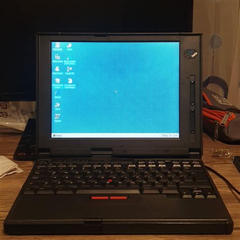 My Ibm Thinkpad 560 The Slimmest And Lightest Laptop From 1996 R Thinkpad