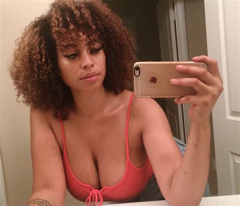 Big Boobs Shesfreaky