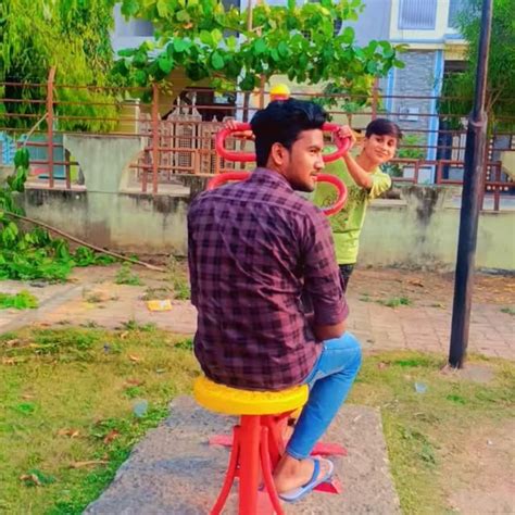 👀anand👀 02 Anand 15 • Threads Say More