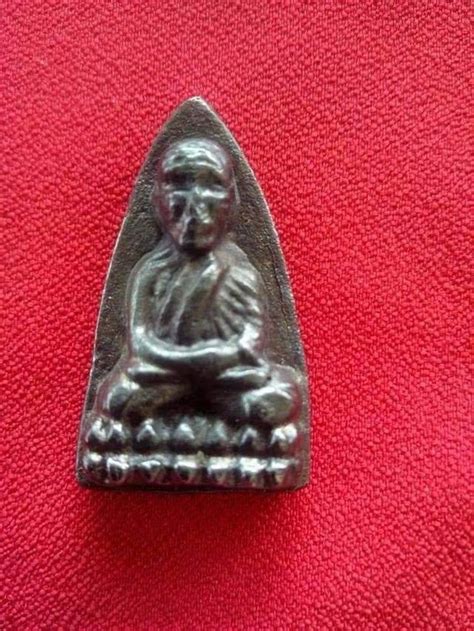 หลวงปู่ทวด อาจารย์นอง วัดทรายขาว เตารีดใหญ่ เนื้อเมฆพัตร ออกวัดพิชัยญาติ Ennxo