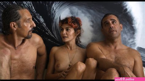 Susansarandon Nude Sexy Photos