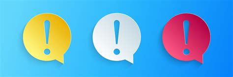 파란색 배경에 격리된 원 아이콘의 용지 컷 느낌표입니다 위험 경고 기호입니다 Faq 기호 파일 복사 채팅 음성 거품 종이 아트 스타일 벡터 가리키기에 대한 스톡 벡터 아트