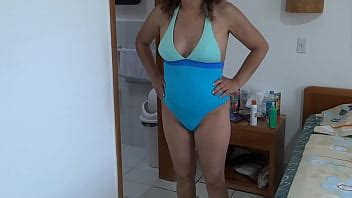 En La Playa El Hijastro Se Despierta Con La Polla Dura Y Me Pide Que Nos Hagamos Una Paja