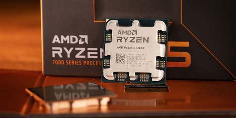 AMD Ryzen 5 7600X: Erstmals geköpft, überraschendes Innenleben