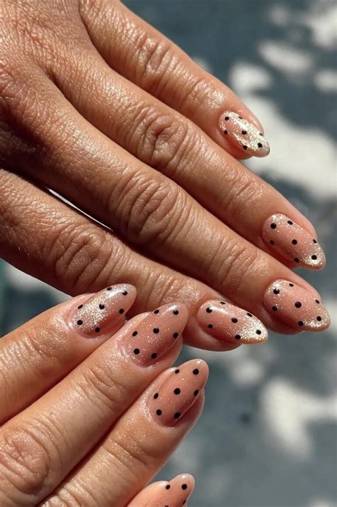 Cat Eye Polka Dot Nails Trendy Fall Nail Design