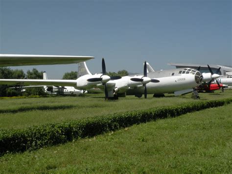 Tupolev Tu 4