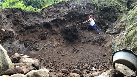 Excavating Soil And Loading Onto Trucks For Dumping YouTube