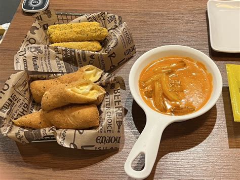 종각역 Bhc 종로점 바삭클 분모자로제떡볶이 크림치즈트위스트 뿌링치즈스틱 네이버 블로그