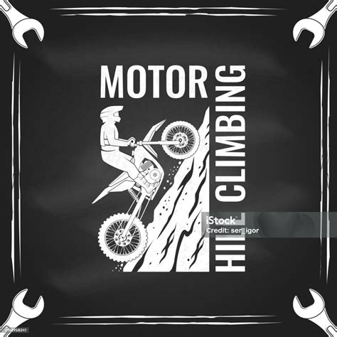 오토바이 언덕 등반 로고 배지 칠판에 스티커 벡터 산에서 극한의 점프와 경주를 위한 오토바이를 이용한 익스트림 스포츠 모노크롬