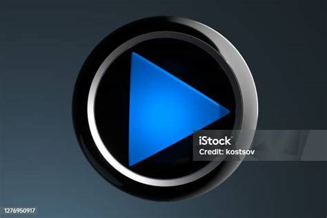 어두운 배경에 영화 아이콘을 재생 Bue 시네마 프로젝터 Tv 시리즈와 영화를 시청하기위한 온라인 응용 프로그램 3d 렌더링 0