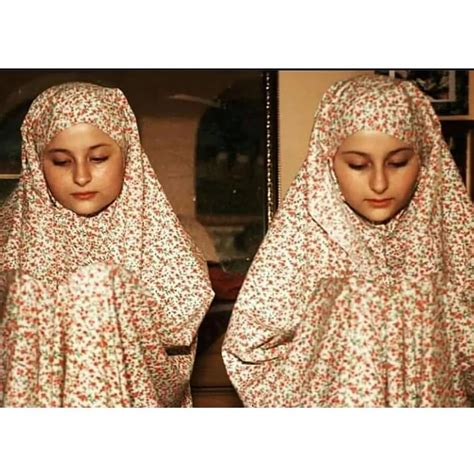 عکس لو رفته سارا و نیکا با چادر جنجالی شد