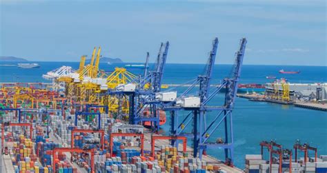 Singapore Backed Global Trade Blockchain Launches Ledger Insights