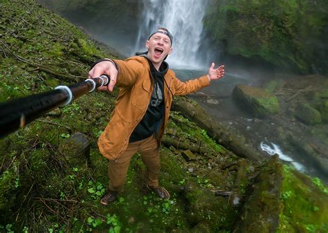 How To Vlog With A Gopro Best Gopros For Vlogging