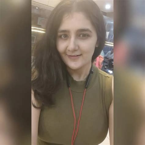 Isha Isha Vc • Threads Say More