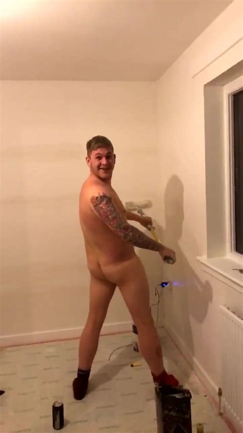 CFNM CMNM PUBLIC Naked Painter Video ThisVid