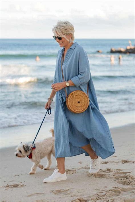 15 Chic Summer Beach Outfit Ideas For Women Over 50 Beach Outfits For
