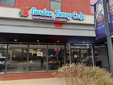 Garden Berry Cafe Ottawa Restaurant Reviews Photos And Phone Number
