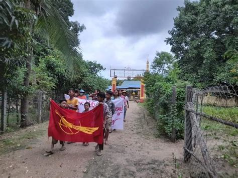 ကယ်တင်ရှင်မရှာ ဒို့ကျေးရွာ သပိတ် စစ်ကြောင်း ဖက်ဆစ် စစ်တပ် တော်လှန်ရေး ခ
