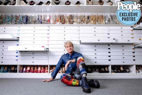Dolly Parton S Creative Director Reveals Her Costume Secrets