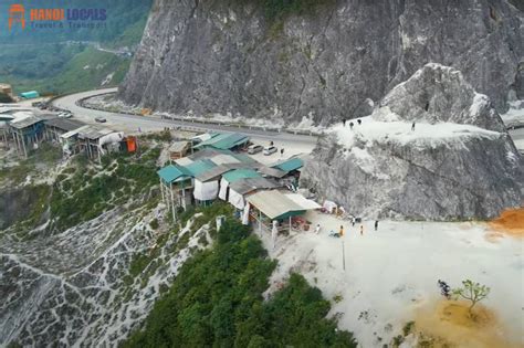 Hanoi To Mai Chau Limousine Hanoi Luxury Car Hanoi Locals Travel And Transport