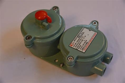 FLAMEPROOF CUM WEATHERPROOF LOCAL CONTROL STATION FLAMEPROOF REVERSE FORWARD PUSH BUTTON