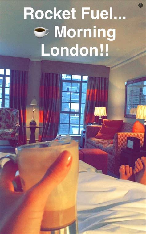 Rosie Huntington Whiteley Feetforum