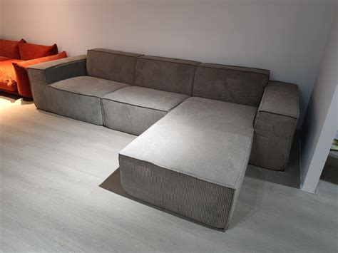 Urка худал ба үнэн Added A New Photo Urка худал ба үнэн