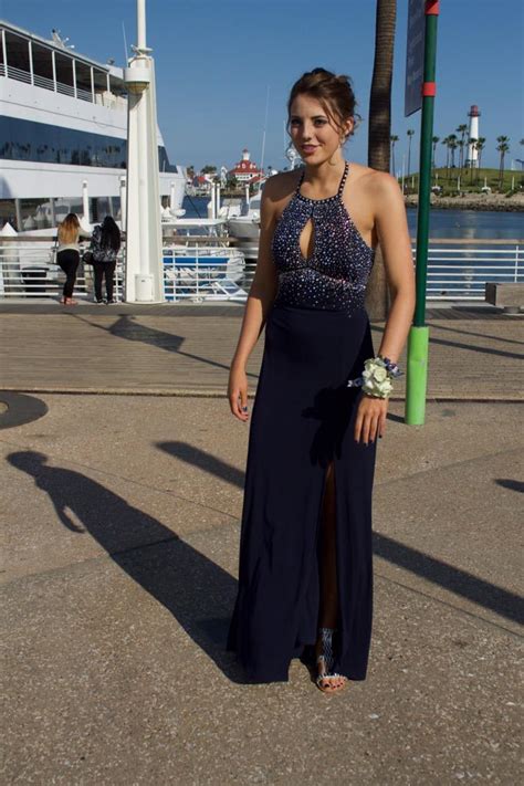 Sexy Busty Bikini Girl Katie Lou Loves Posing Topless Outdoors Hot Sex Picture