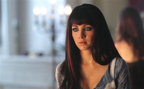 Owls And Anchors Style Crush Kenzi Lost Girl Ksenia Solo Lost Girl Bo