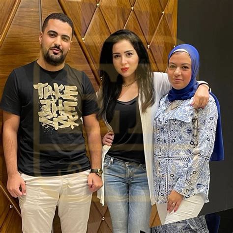 مي عز الدين تسلم فستان زفافها في فيلم عمر وسلمى للفائزة Et بالعربي