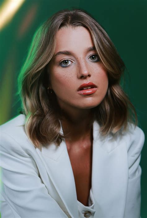 Vicky Heering Modelos Da Gloss Model